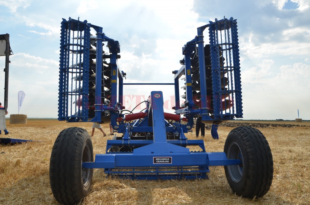 CESIVO Agricultura, demonstraţie cu utilaje agricole performante ...