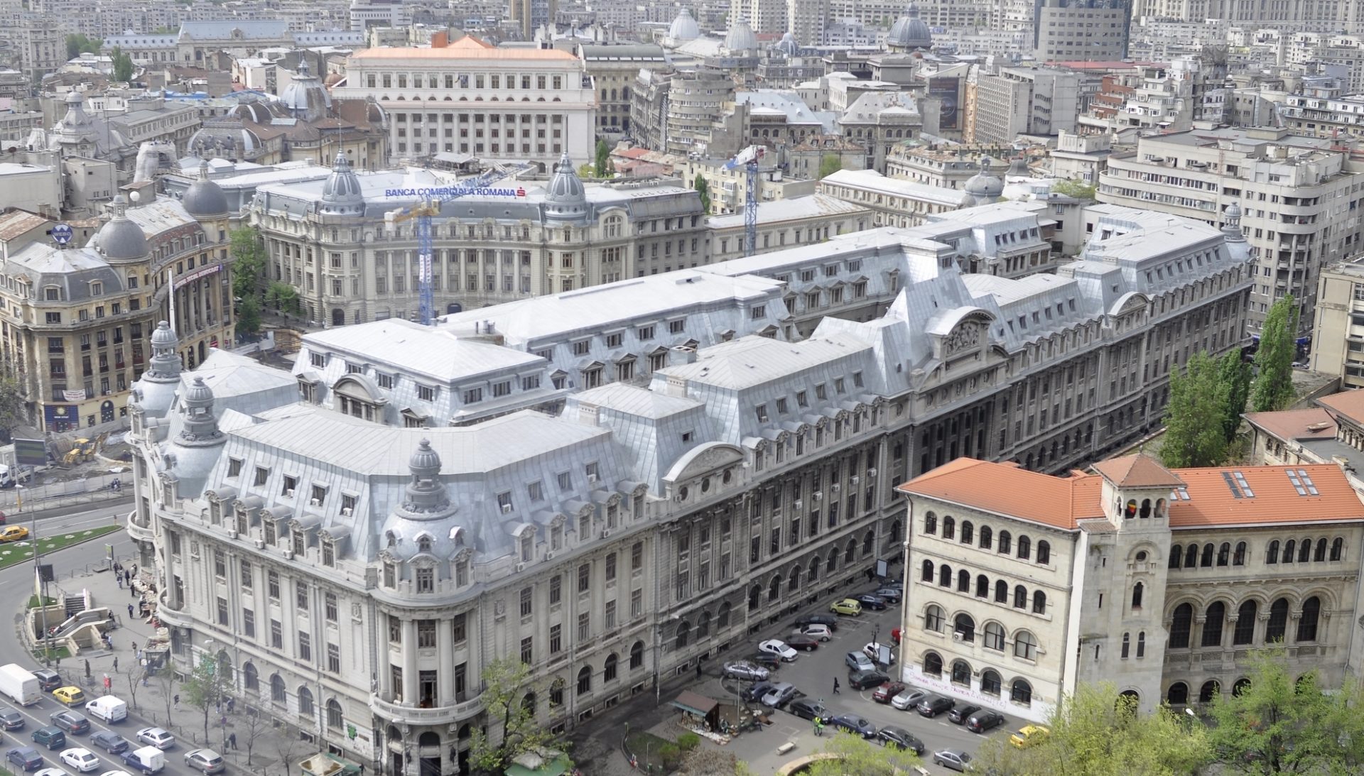 Universitatea Bucureşti are trei scenarii pentru noul an universitar -GDS