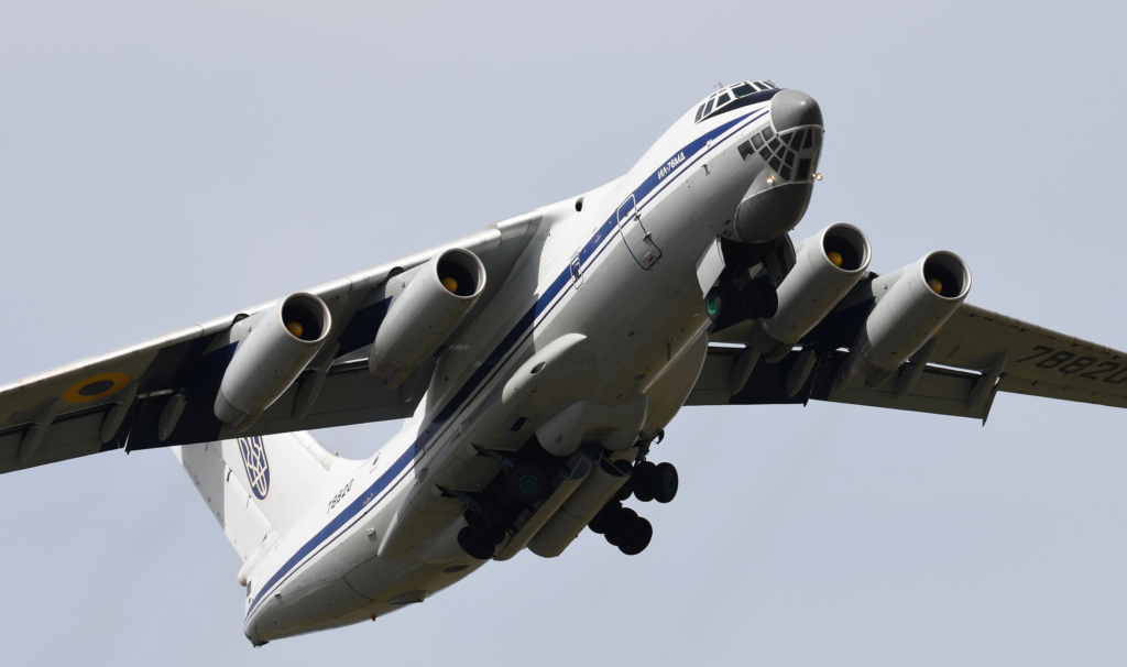 Un avion rusesc Ilyushin Il-76 s-a prăbușit în apropiere de Ucraina ...