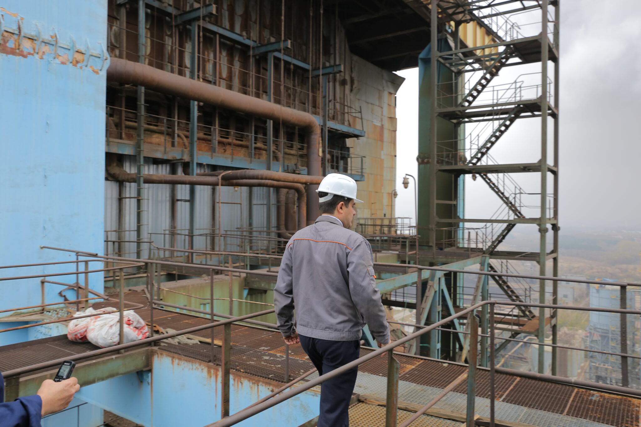 Demiteri cu scandal la Electrocentrale Craiova. Riscă oraşul să rămână ...
