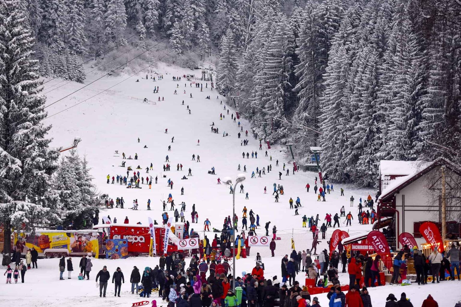 S-a deschis sezonul de schi în România! Cum sunt prețurile