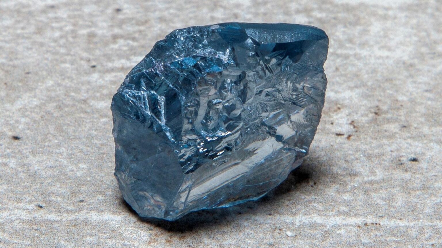 Un diamant albastru foarte rar, descoperit într-o mină din Africa de Sud