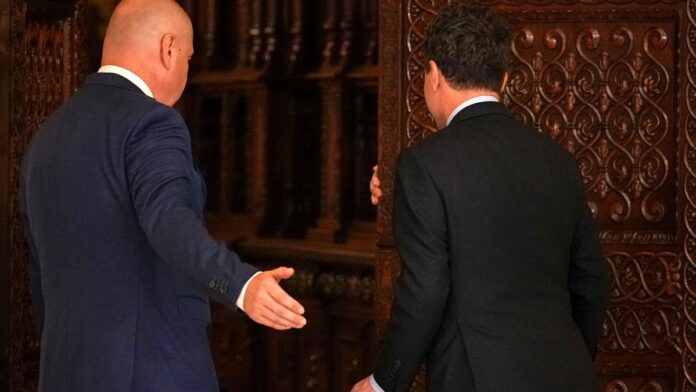 Ce mesaj i-a transmis Ilie Bolojan lui Nicușor Dan de la congresul PNL ...