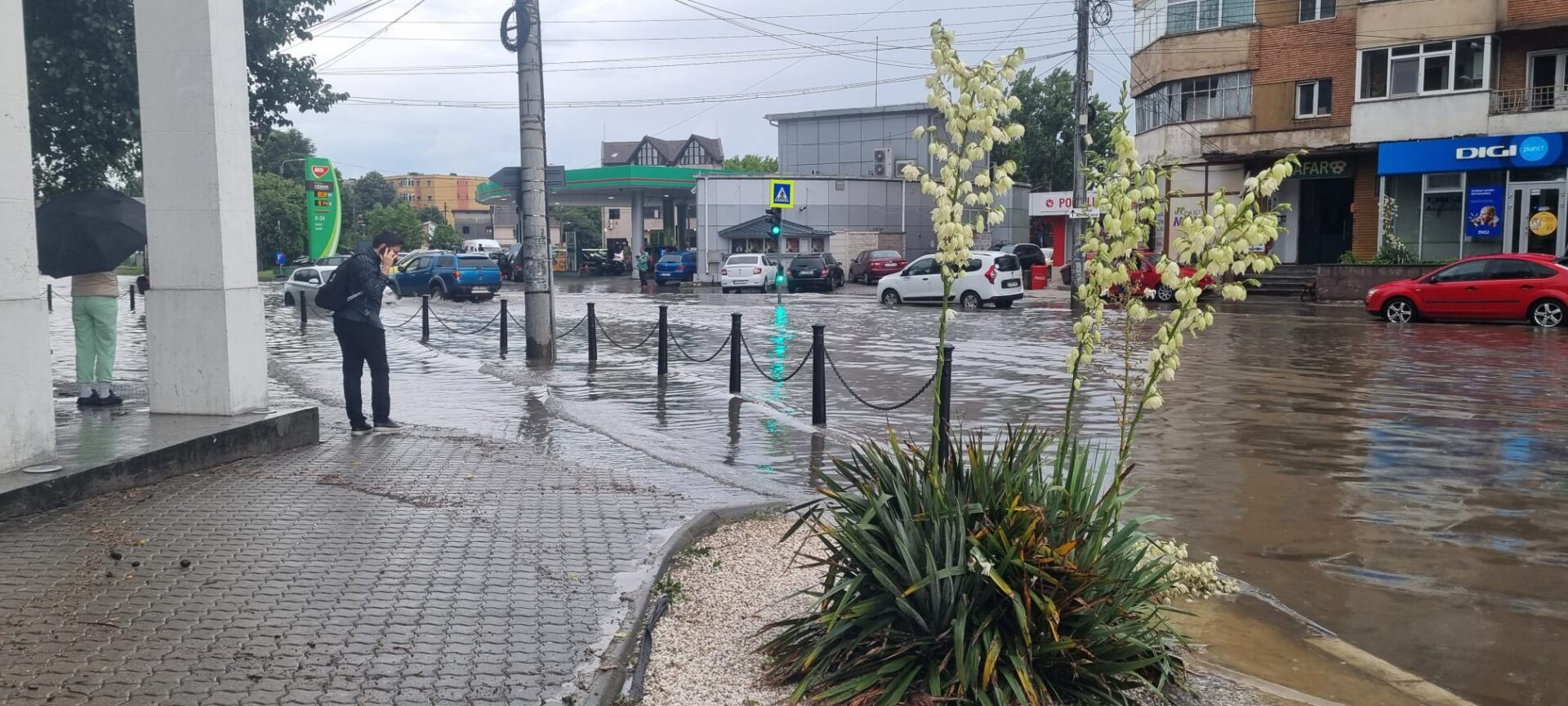 Craiova, inundată pentru a doua zi consecutiv. Cantitatea de ...